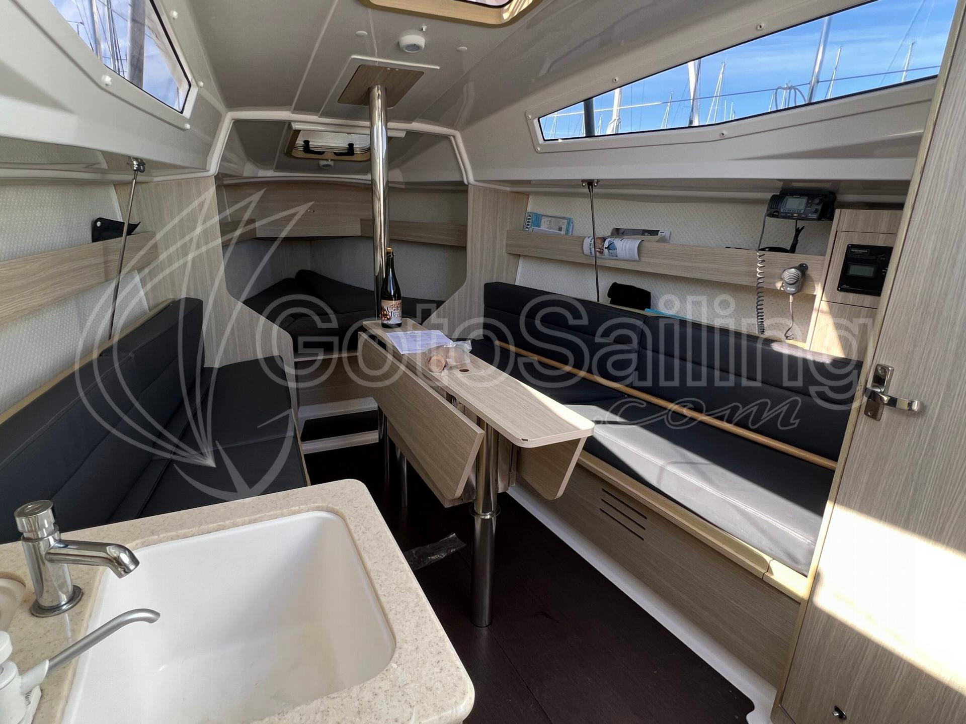 Boat Rental | Mistral - Maxus 26 - Crouesty Location - 17909, Arzon ...